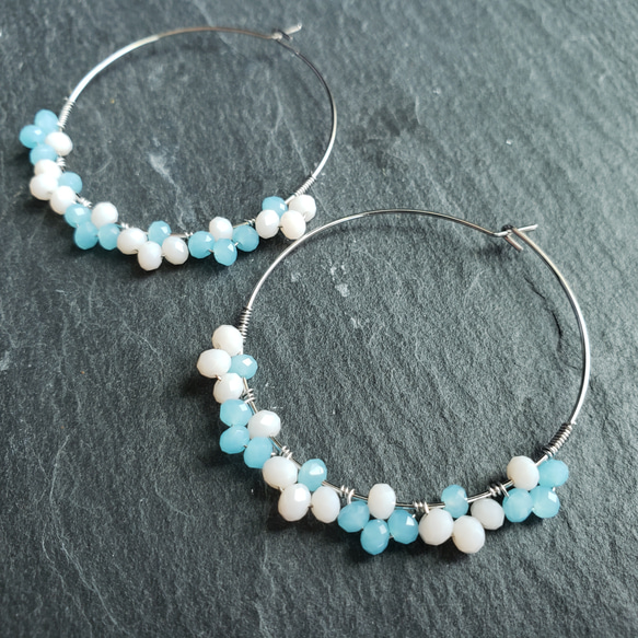 【送料無料】『海白波』 トレンドくすみカラー ピアス（フープ） chm 通販 12125649｜Creema(クリーマ)