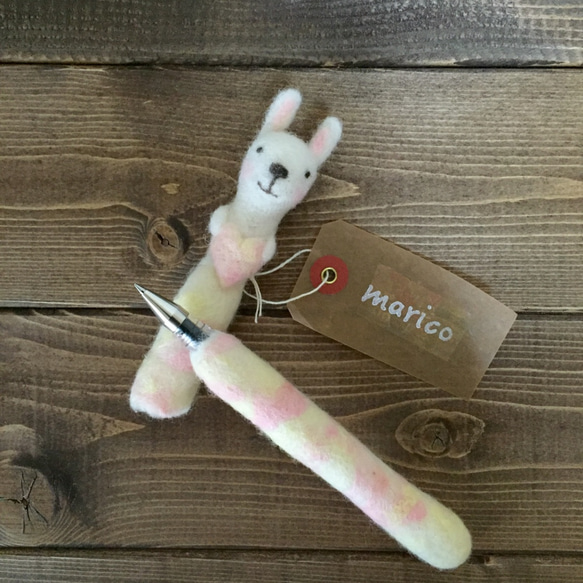 うさぎハートボールペン ペン・筆記用具 marico 通販 1930444｜Creema(クリーマ)