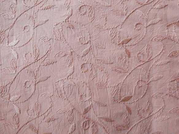 ～Series4人掛けテーブルクロス…綿100％キャンブリック刺繍～ テーブルクロス www 通販 8205200｜Creema(クリーマ)