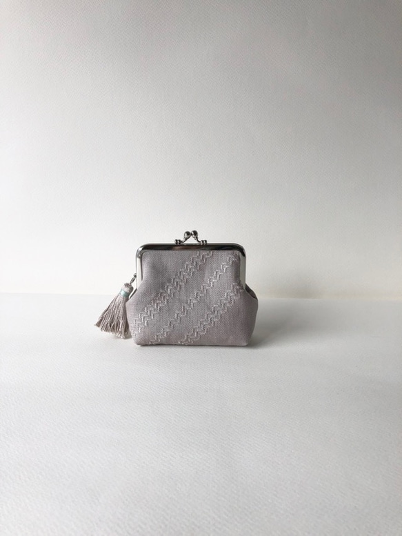 アジュール刺繍 ー ギザギザライン・ 10センチがま口 がま口 刺篇 通販 5649993｜Creema(クリーマ)