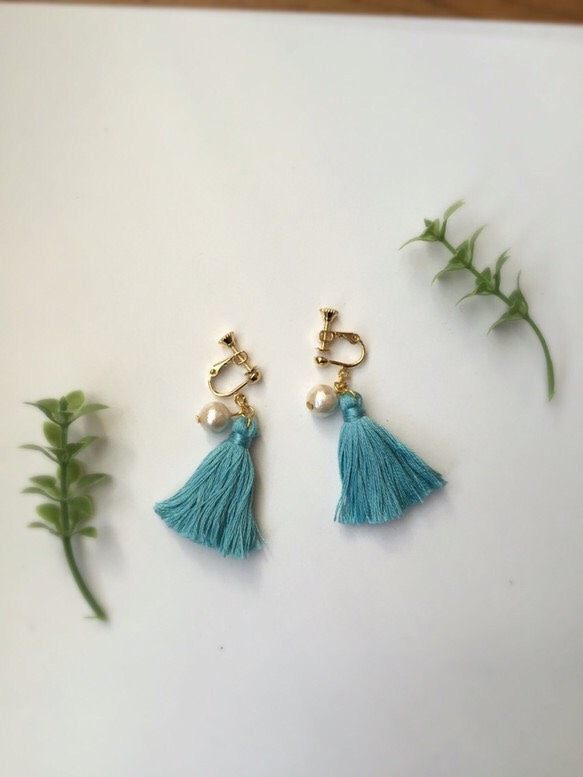 春色＊タッセル+コットンパールのイヤリング＊＊Light green イヤリング・ノンホールピアス tetote 通販｜Creema(クリーマ ...