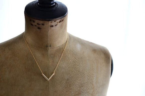 14kgf★V Line Necklace ネックレス・ペンダント lovebird 通販 925281｜Creema(クリーマ ...
