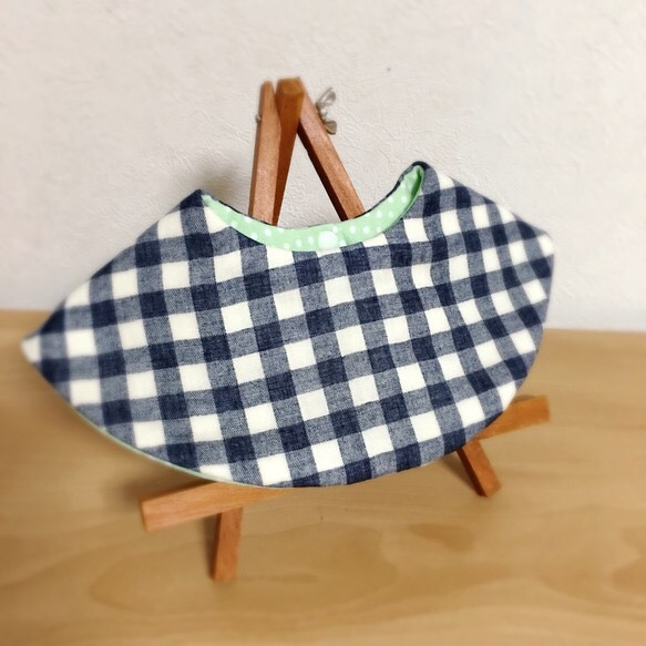 円型スタイ ふわふわ8重ガーゼ 《ブロックチェック》 スタイ・よだれかけ Shimaumama 通販 1469301｜Creema(クリーマ)