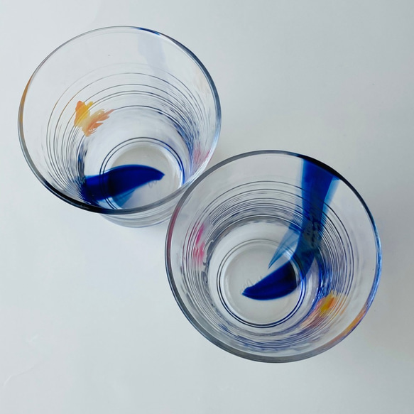 ゆらぎ金魚の群青グラス グラス みほり 通販 9536836｜Creema(クリーマ)