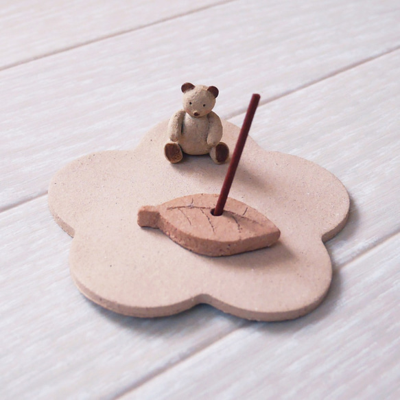 くま と 葉っぱ の お香立て ＆ お香 のセット（陶器）【Creema限定】 ディフューザー・アロマポット Ceara 通販｜Creema ...