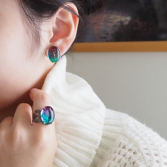 ブドウのような 宝石レジン 秋の実り色 リング/指輪 フリーサイズ 選べる3色の台座 軽い 痛くない お揃い 指輪・リング こひまり 通販 ...