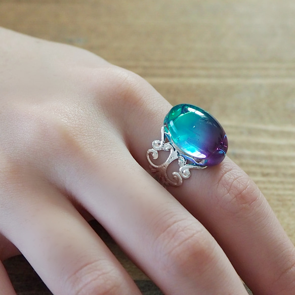 ブドウのような 宝石レジン 秋の実り色 リング/指輪 フリーサイズ 選べる3色の台座 軽い 痛くない お揃い 指輪・リング こひまり 通販 ...