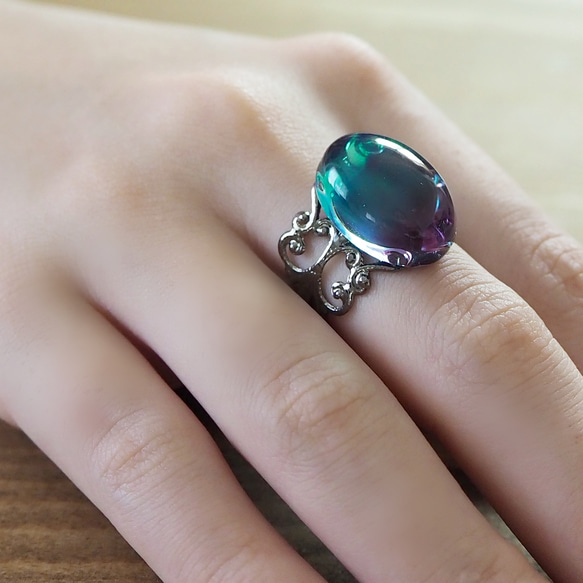 ブドウのような 宝石レジン 秋の実り色 リング/指輪 フリーサイズ 選べる3色の台座 軽い 痛くない お揃い 指輪・リング こひまり 通販 ...