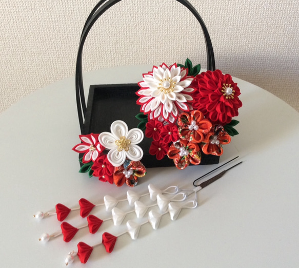 oppanda様オーダー品 つまみ細工の髪飾り かんざし 百福堂momofukudou 通販｜Creema(クリーマ)