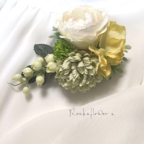 yellowキャスケードコサージュ＊柔らかカラー♪ コサージュ ROCK'N'FLOWER 通販｜Creema(クリーマ) 1728394