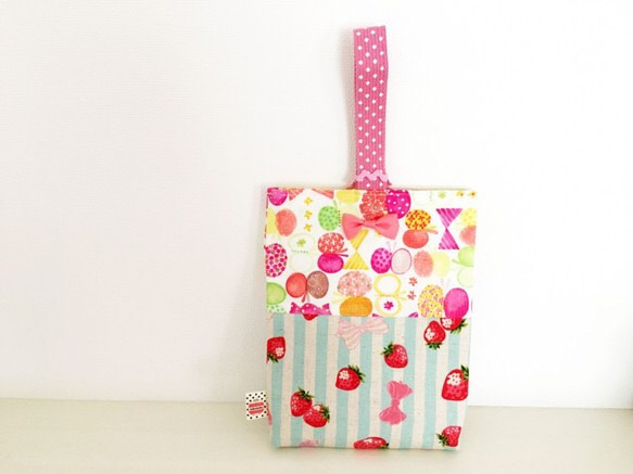 受注生産☆ちょうちょ×いちごリボン☆シューズバッグ その他入園グッズ tokotoko. 通販 1744244｜Creema(クリーマ)