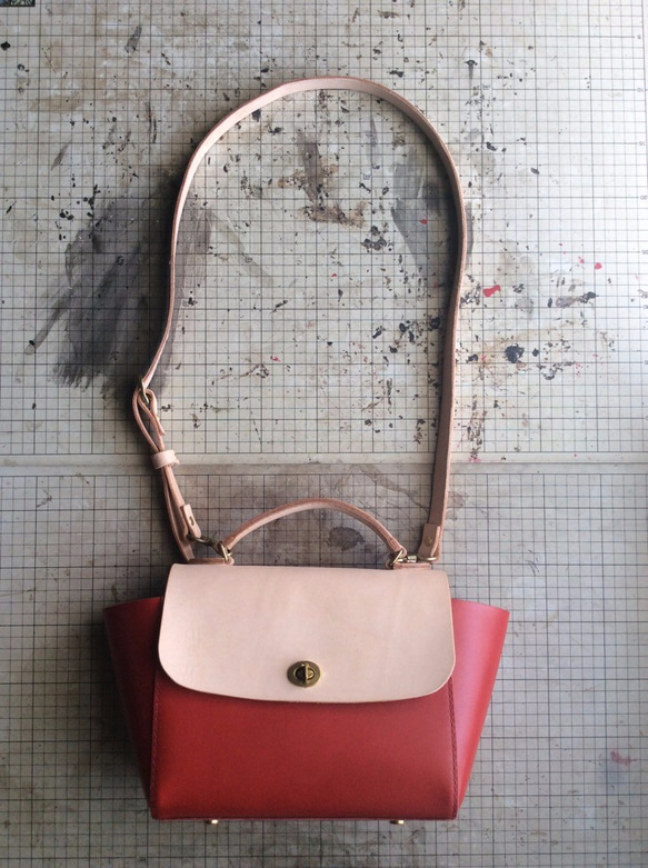 ワイドハンドバッグ(small) ショルダーベルト付き ハンドバッグ YOSHIAKI KURIHARA 通販｜Creema(クリーマ)