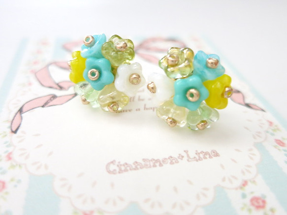 ブーケのピアス シトラスmix ピアス（スタッド・一粒） Lime 通販 5639333｜Creema(クリーマ)