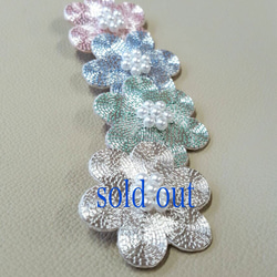 日本刺繍銀糸ブローチ ブローチ biyudo 通販 2512796｜Creema(クリーマ)