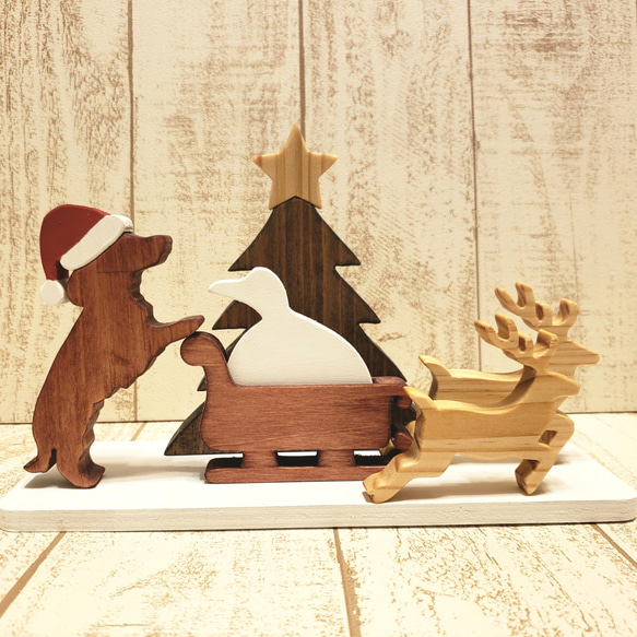 受注制作☆クリスマス☆ミニチュアダックスが遊ぶクリスマス飾り☆Christmas☆Xmas☆犬種・動物の変更可能！ その他置物 TAKA'Z ...