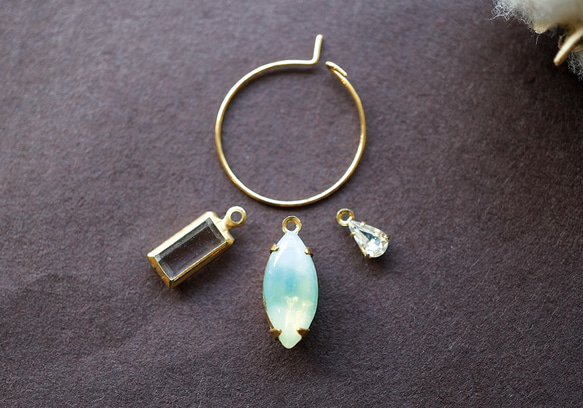 [ピアス]3チャームのフープピアス（ラインストーン） ピアス（フープ） BAMBIST 通販 3377244｜Creema(クリーマ)