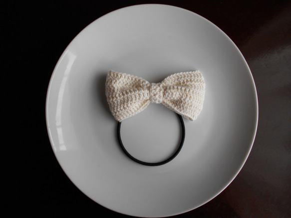 白のリボンヘアゴム ヘアゴム natu 通販 3093504｜Creema(クリーマ)