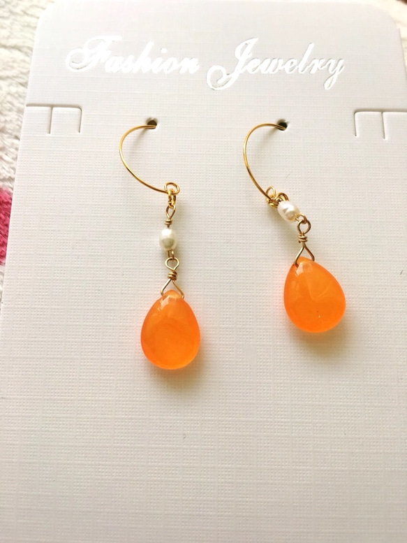 天然石 オレンジクォーツァイトと淡水パールのピアス/イヤリング ピアス（フック・チェーン） ☆Marin☆ 通販 2453543｜Creema ...