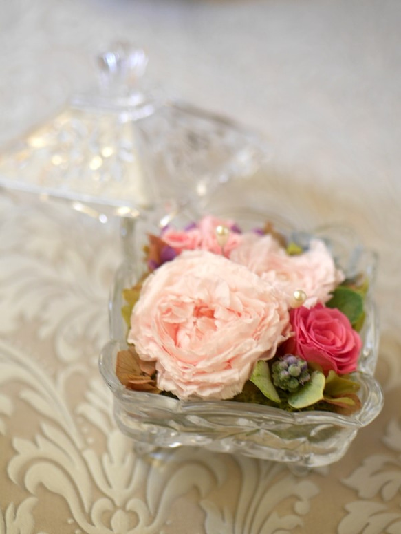 【リングピロー】丁度いい透明度 リングピロー びっくり箱 通販 3093282｜Creema(クリーマ)