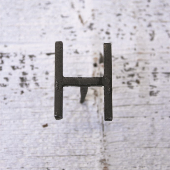 アイアンレター釘くぎ 大文字ブラックアルファベット IRON LETTER (黒) DIYパーツ nicosia 通販｜Creema(クリーマ ...