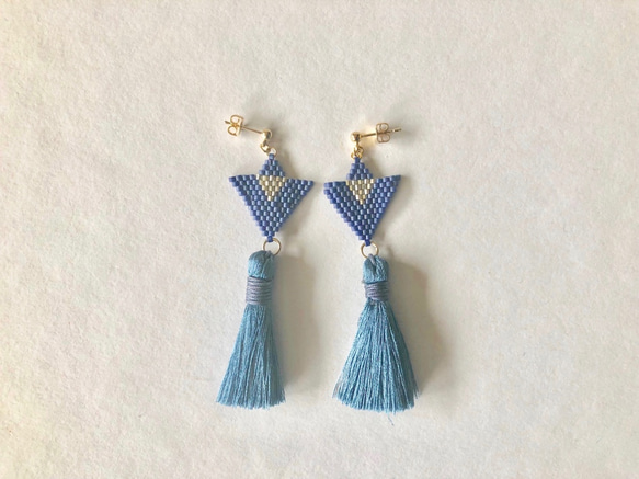 [and.story]Mosaic／ブルーグレー ピアス（スタッド・一粒） and.story 通販 5719902｜Creema(クリーマ)