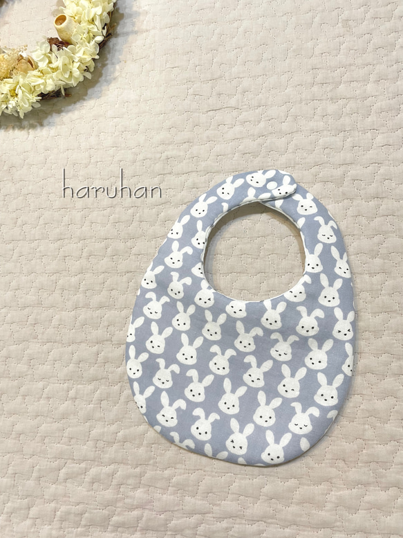 【完成品】ふんわりダブルガーゼスタイ モーニングラビット／グレー スタイ・よだれかけ haruhana 通販｜Creema(クリーマ ...