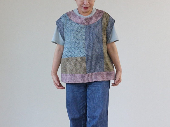 着物リメイク かごめ柄と藤色しぼり合せ切替ベスト ベスト ウサギ洋裁店 通販 12588847｜Creema(クリーマ)