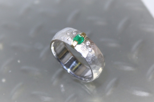 Hammered medium band Emerald with diamond HFR-6 指輪・リング bondlamp jewel ...