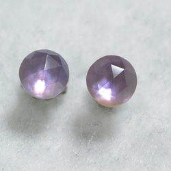 （1点もの）ホワイトシェル＆アメジストのスタッドピアス（6mm・チタンポスト） ピアス（スタッド・一粒） febfac 通販 9364243 ...