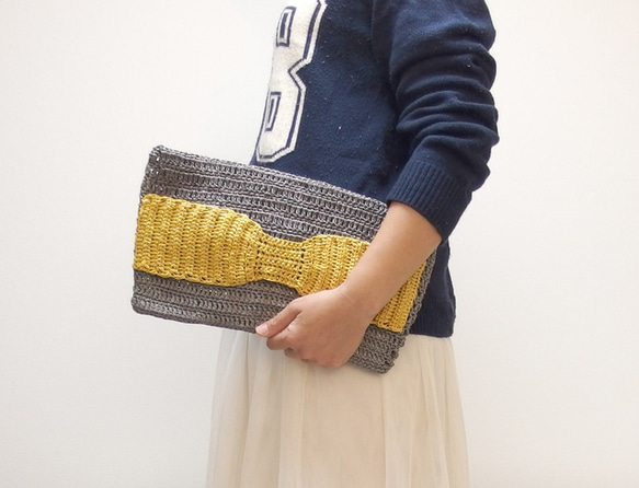 秋のはじまりクラッチバッグ クラッチバッグ jumpin penguin 通販 2643762｜Creema(クリーマ)