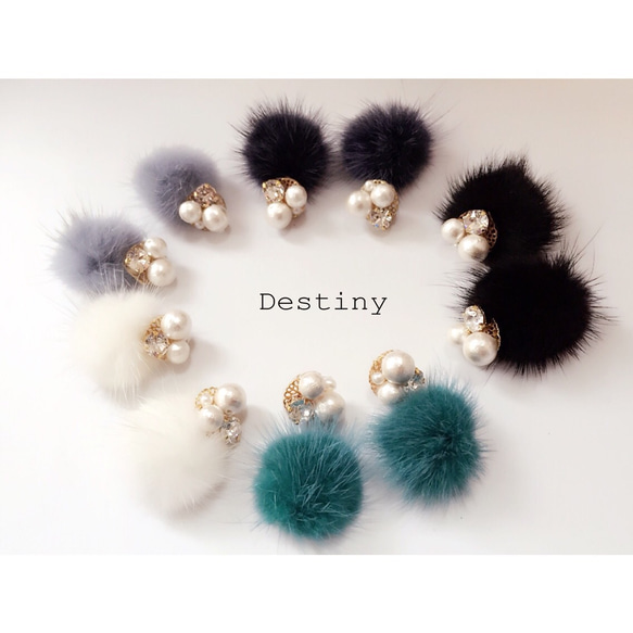 ビジュー×ファーピアス ピアス（スタッド・一粒） Destiny_mika 通販｜Creema(クリーマ) 2897458