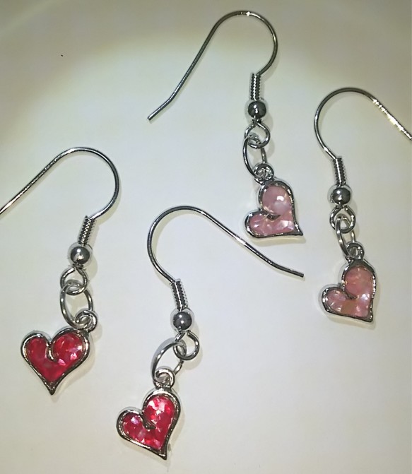 小さなハートのピアス ピアス（スタッド・一粒） mameruru 通販｜Creema(クリーマ) 1893294