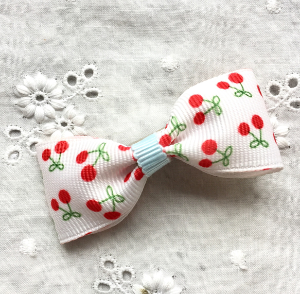 キッズ用リボンヘアクリップ ヘアピン duveteux lapin 通販 7640916｜Creema(クリーマ)