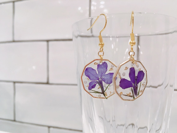 ドライフラワーピアス ピアス（フック・チェーン） na 通販 5711710｜Creema(クリーマ)