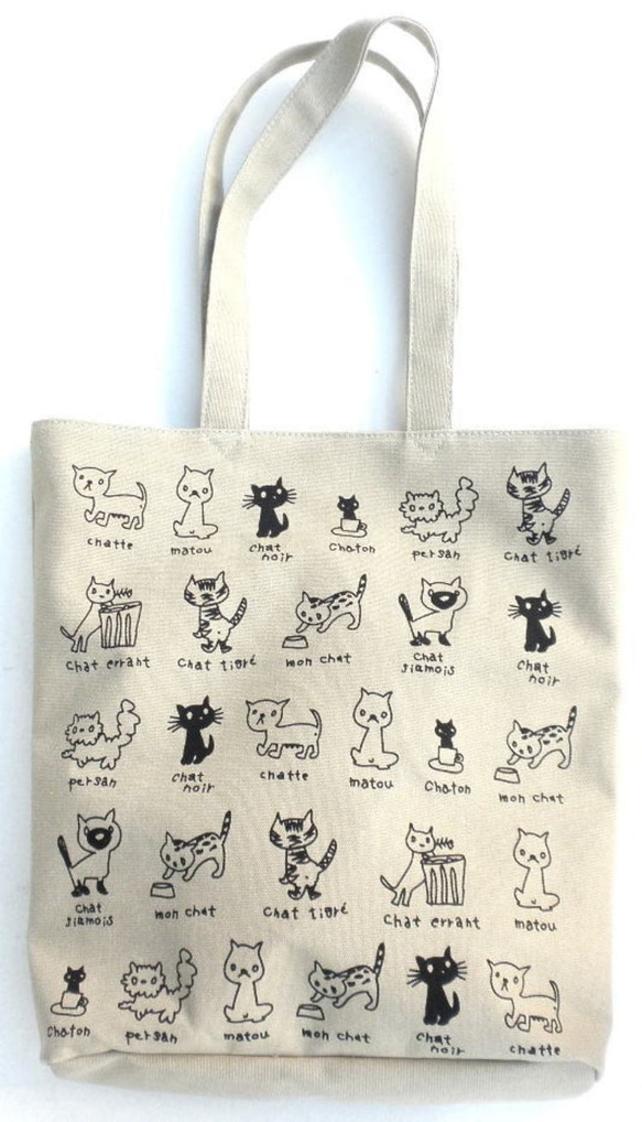 猫の日常 トートバッグ 帆布 猫柄 猫 グッズ 雑貨 ベージュ トートバッグ nekohati 通販 3648010｜Creema(クリーマ ...