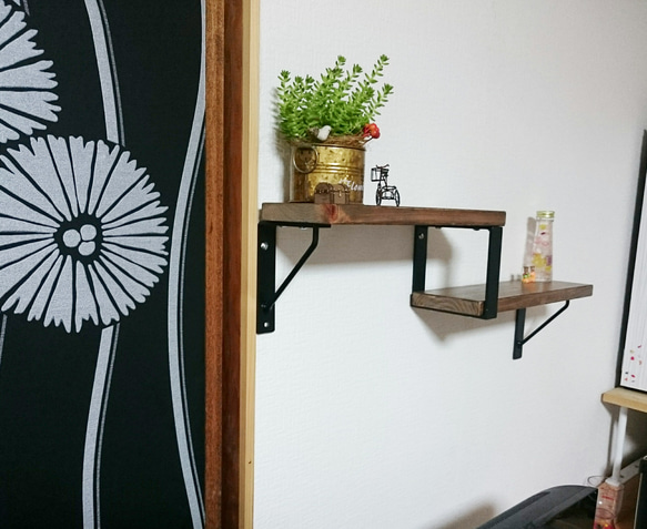 アイアンコンパクト2段ブラケット飾り棚 壁掛けラック・ウォールシェルフ ブルメイド 通販｜Creema(クリーマ) 5601535