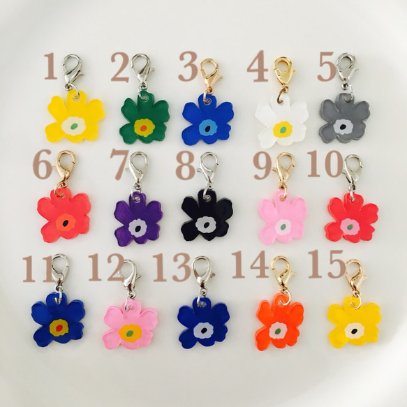 北欧フラワーチャーム5つセット その他アクセサリー ccc 通販｜Creema(クリーマ) 3340033