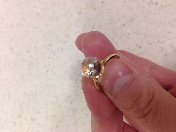 スワロフスキー リング 六ツ爪 ※ゴールデンシャドウ※ 指輪・リング CHOLINA 通販 1823653｜Creema(クリーマ)