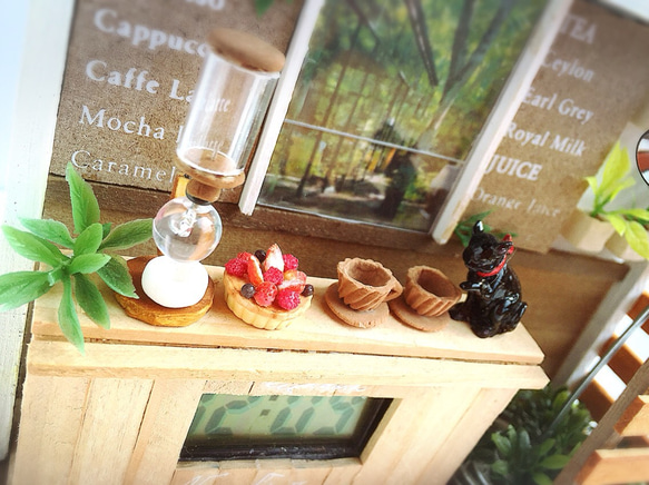 ミニチュアドールハウス（高原のカフェ）時計。ライト付き 掛け時計・置き時計 nana-chako 通販 2330630｜Creema(クリーマ)