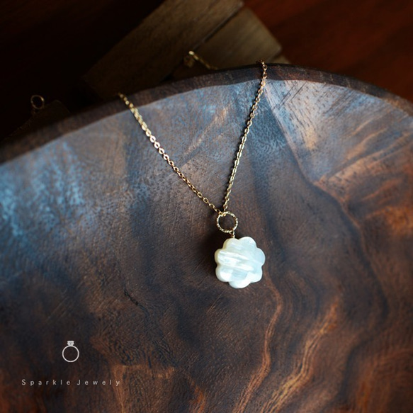 ”fiore" neckless（マザーオブパール・14kgf・ネックレス） ネックレス・ペンダント Sparkle Jewely 通販｜Creema(クリーマ) 2995724