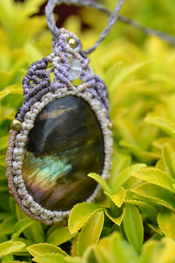 パープルMix★ラブラドライト マクラメペンダント ネックレス・ペンダント Funky garuda 通販｜Creema(クリーマ) 5609143