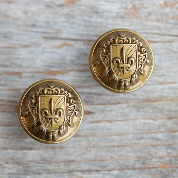 金屬標誌按鈕＃BT246 1孔18mm C /＃ABR古董金5件 鈕扣・扣子 takashimabutton 的作品 7092681｜Creema