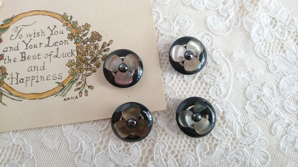 フランス！ 『デザインがお洒落♪ 黒蝶貝ボタン♪』 ～21㎜～ ボタン Blanc de Roi 通販 1876632｜Creema(クリーマ)