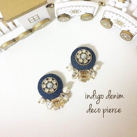 indigo denim deco ピアス/イヤリング ピアス（その他） Votrechouchou 通販 1854496｜Creema(クリーマ)