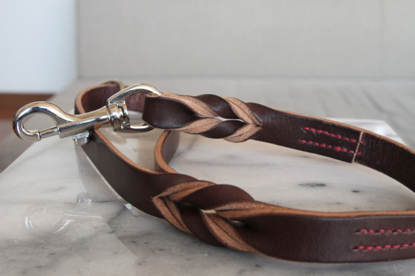 大型犬 レザー ねじりリード リード・首輪 あゆぞう 通販 3784776｜Creema(クリーマ)