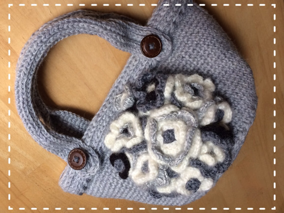 ♪お花のトートバッグ モノトーン♪ トートバッグ Tomoko 通販 3169031｜Creema(クリーマ)