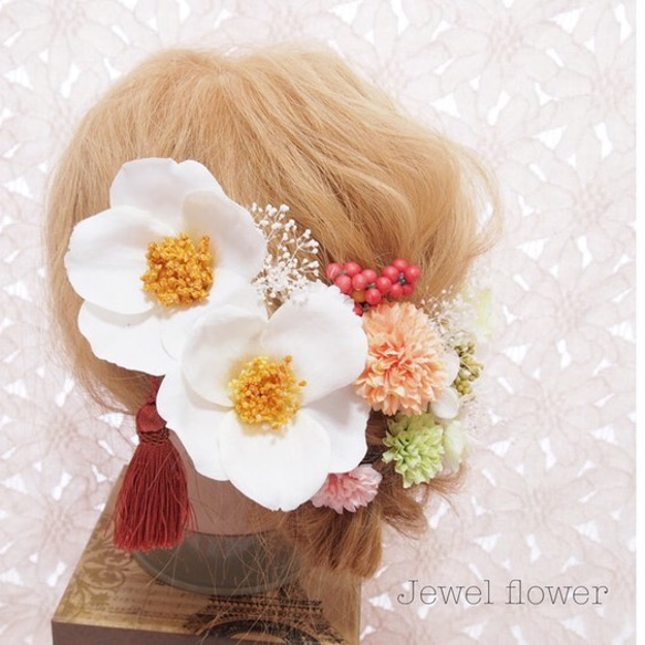 No.0007 和装、成人式、卒業式にオススメ♡白椿とピンポンマムの髪飾り ヘッドドレス（アクセサリー） Jewel flower 通販 ...