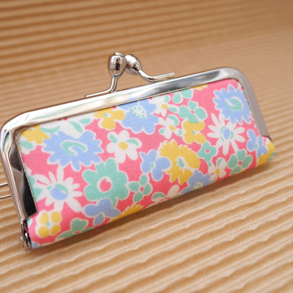 印鑑ケース印鑑入れがま口/レトロポップピンク花柄USAコットン がま口 izm 通販 5333478｜Creema(クリーマ)