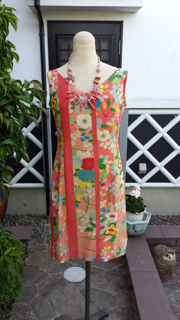 着物リメイク レトロ 花柄 ワンピース ワンピース hanahukujun 通販 2131122｜Creema(クリーマ)