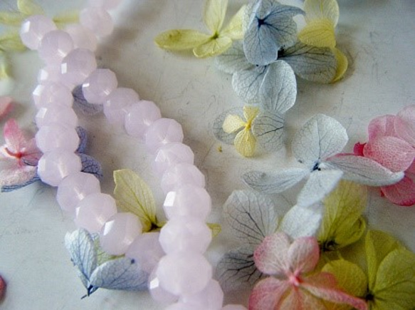 ガラスビーズ ボタンカット 8mm サクラ ビーズ 音湖（ねこ） 通販 5658663｜Creema(クリーマ)